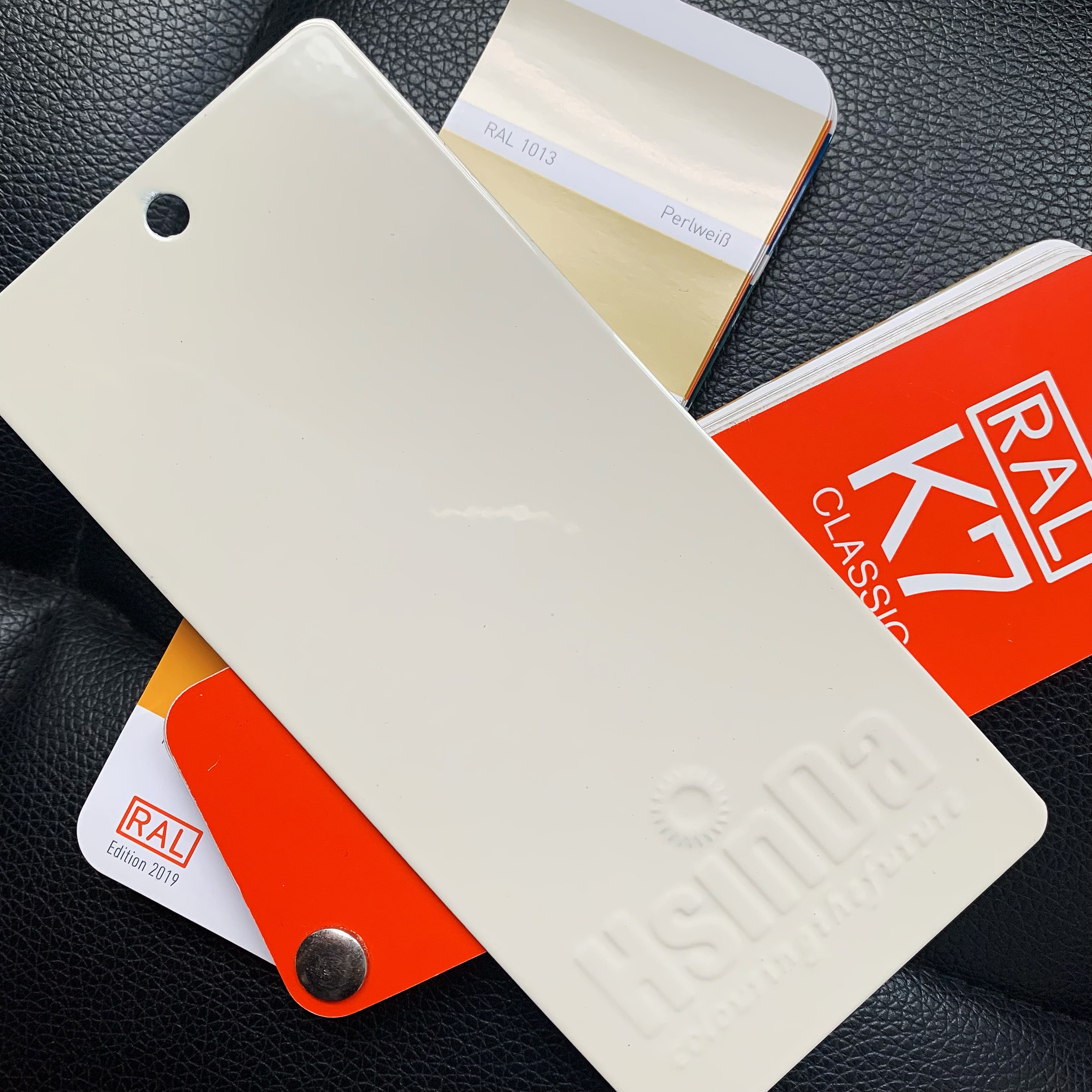 RAL 1013 Lapisan bubuk putih tiram Daya tahan eksterior untuk furnitur ...